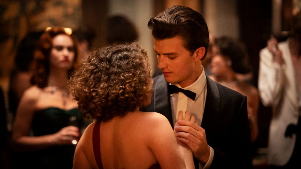 Finalmente l'alba: La recensione del film di Saverio Costanzo