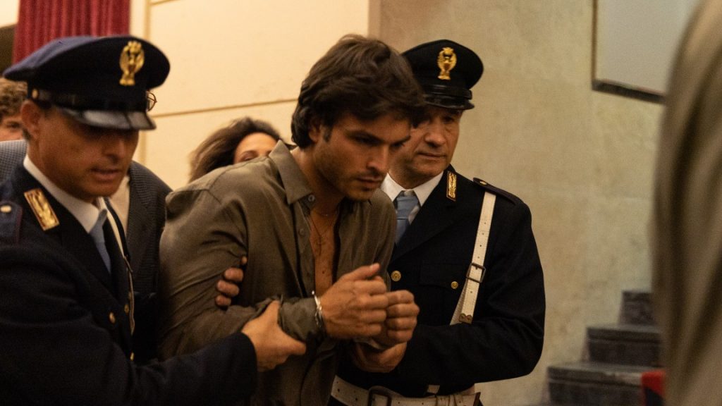 Califano: La recensione del film di Alessandro Angelini con Leo Gassmann